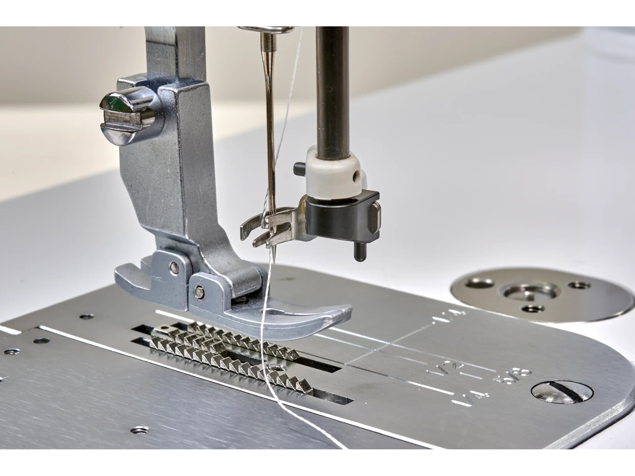 Choosing the Right Needle – B-Sew Inn